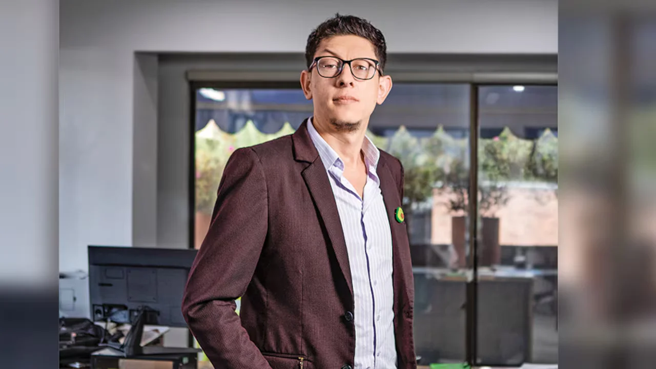 José Daniel Rojas Medellín Asume la Cartera de Educación con Amplia ...