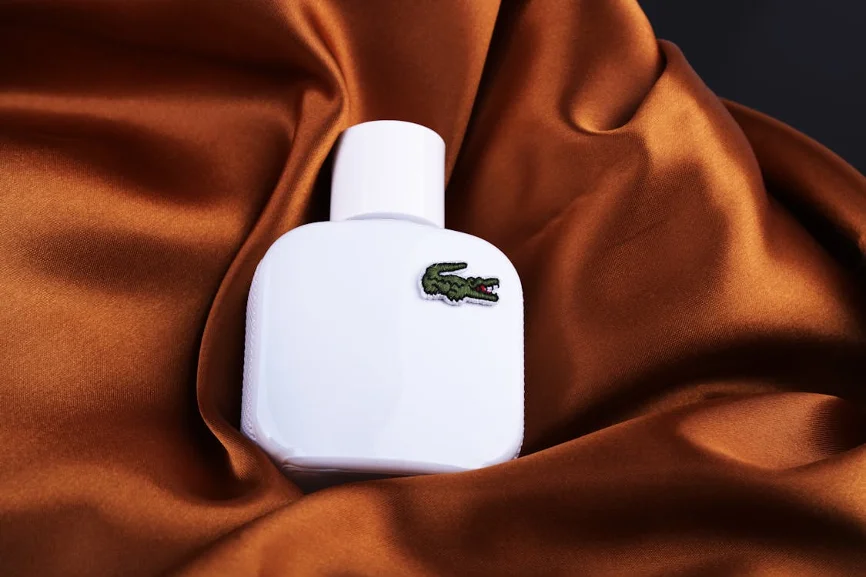 ¿Qué perfume Lacoste elegir según tu estilo de vida? Guía práctica para hombres y mujeres ...